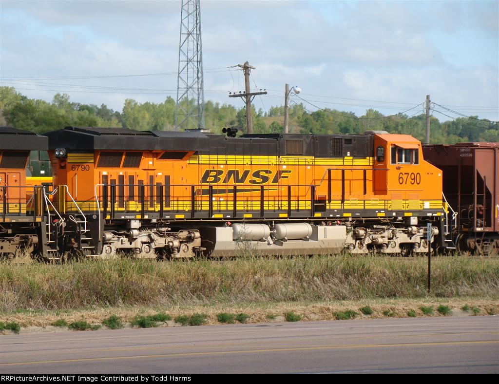 BNSF 6790